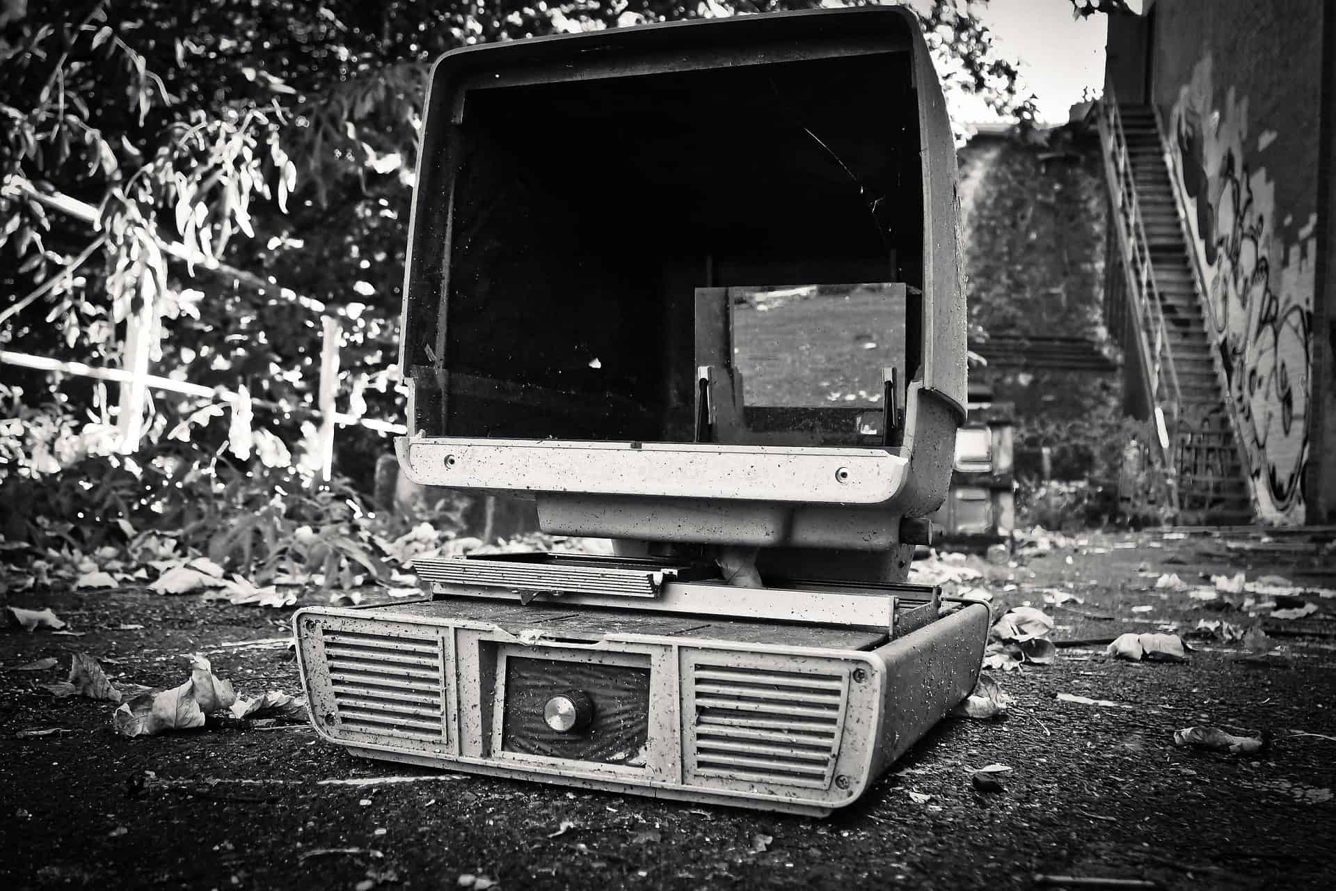 ALL WATCHED OVER BY MACHINES OF LOVING GRACE: Three-part documentary ...