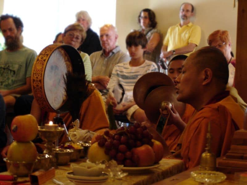 Reduce Unwelcome Thoughts With a Mantra or Chant