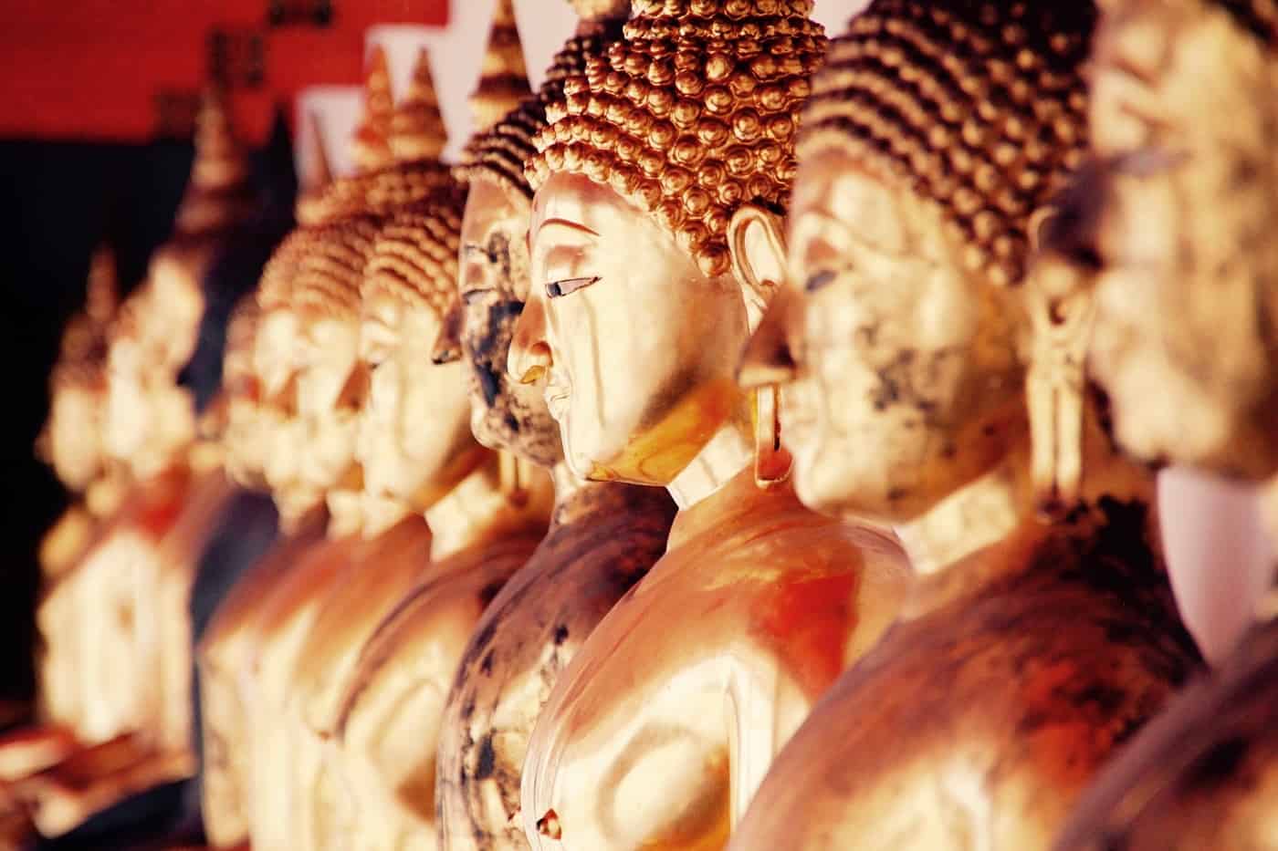 How to Use the Buddha's 4 Noble Truths to "Lean Into" Your Pain